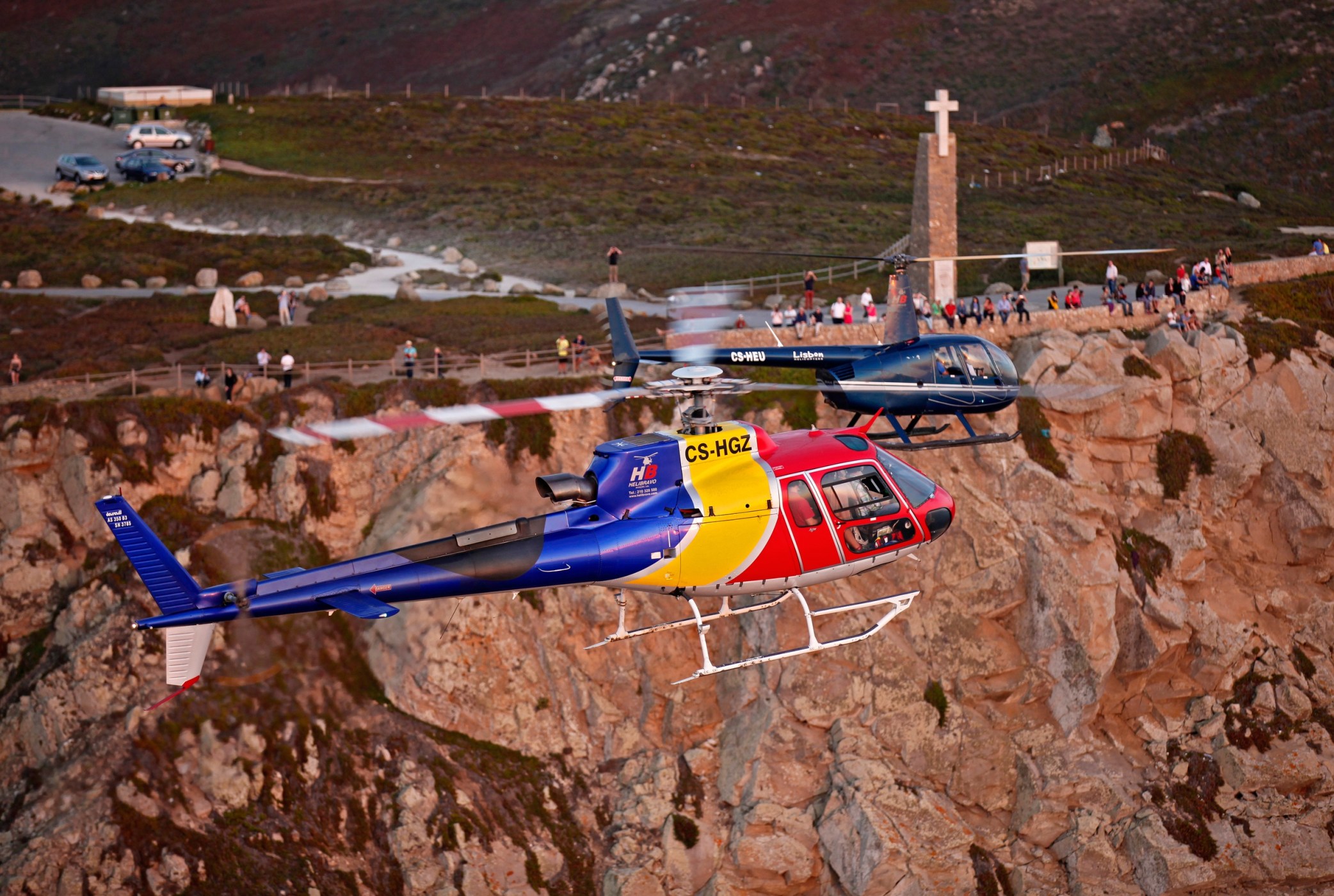 Passeios Panorâmicos de Helicóptero para 3 | Portugal Helicopters